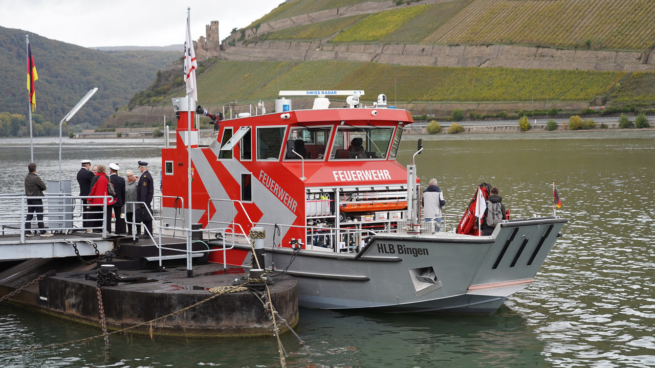Neues Hilfeleistungslöschboot in Bingen übergeben | BKS-Portal.rlp